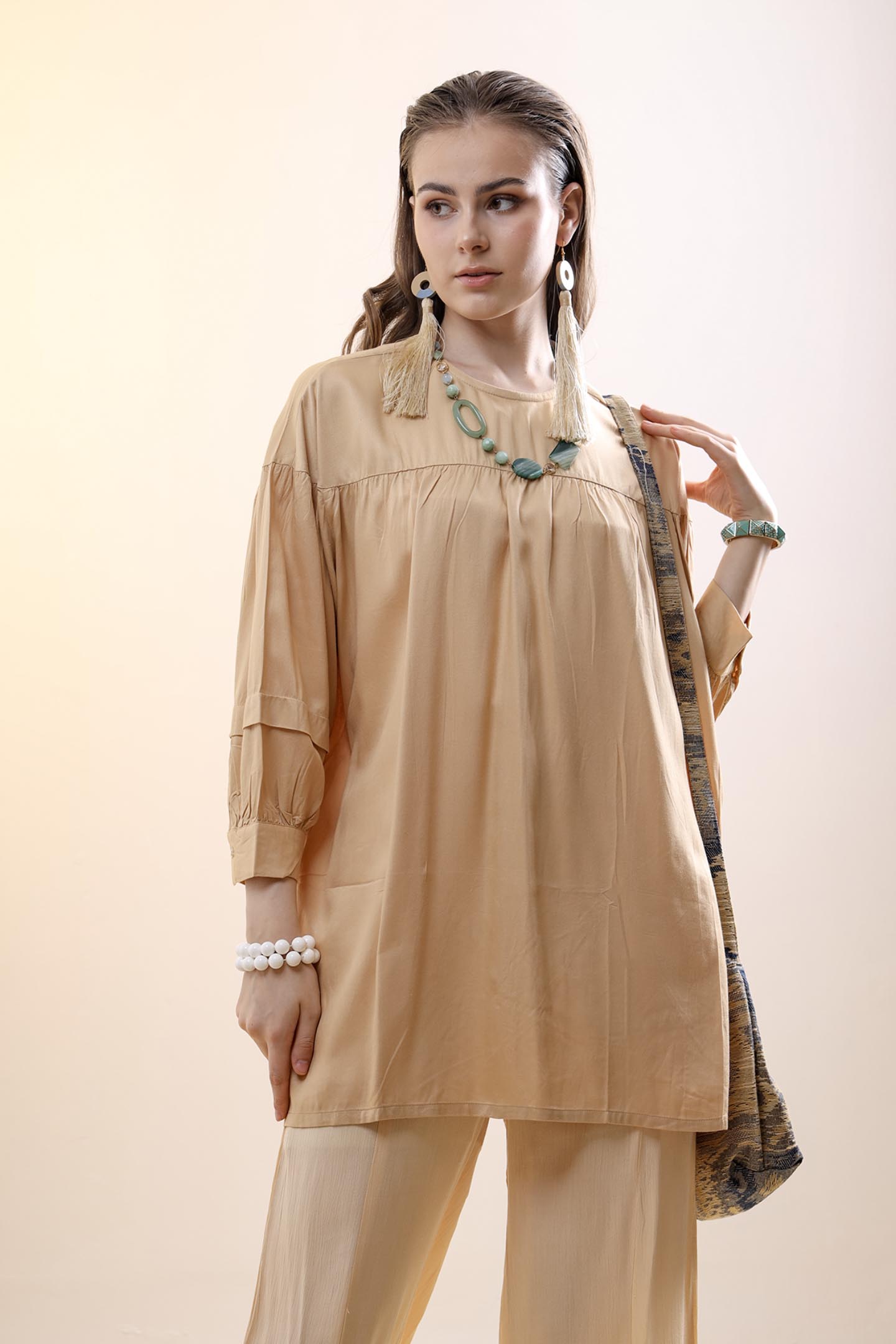 Dianra Top | Hava Indonesia