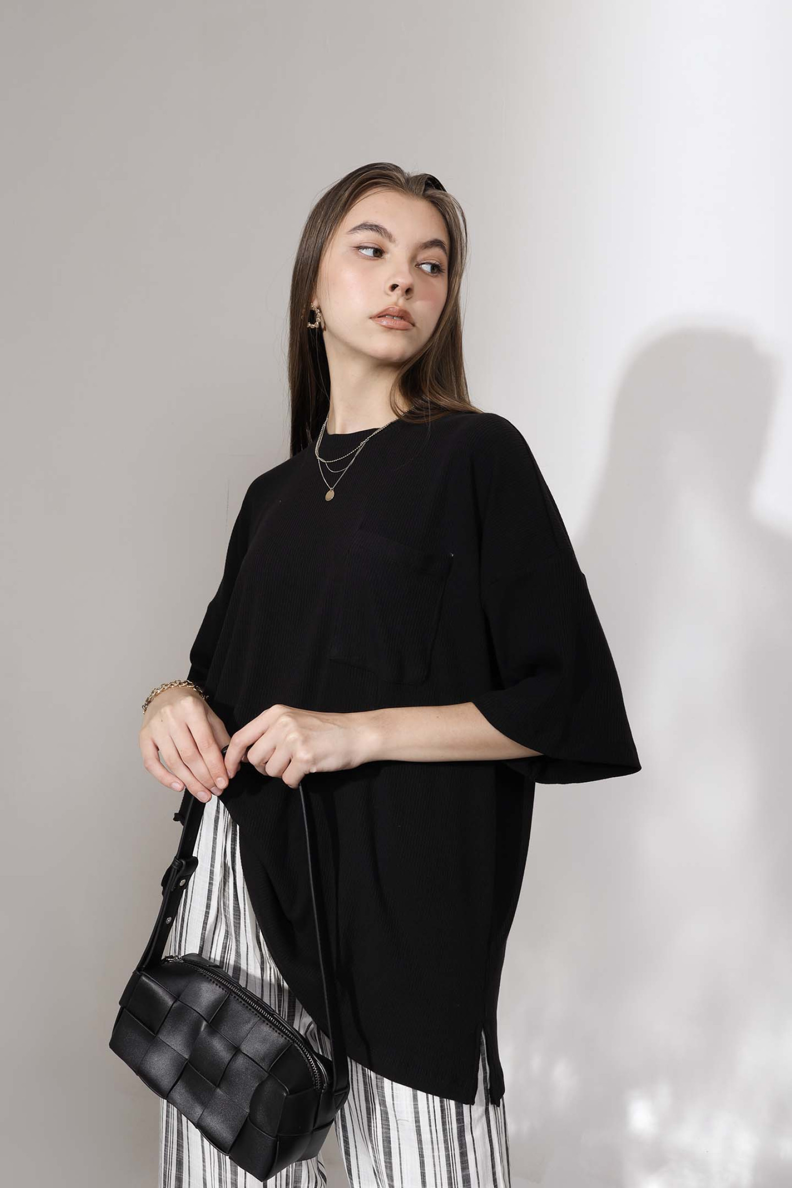 Leoni Top | Hava Indonesia