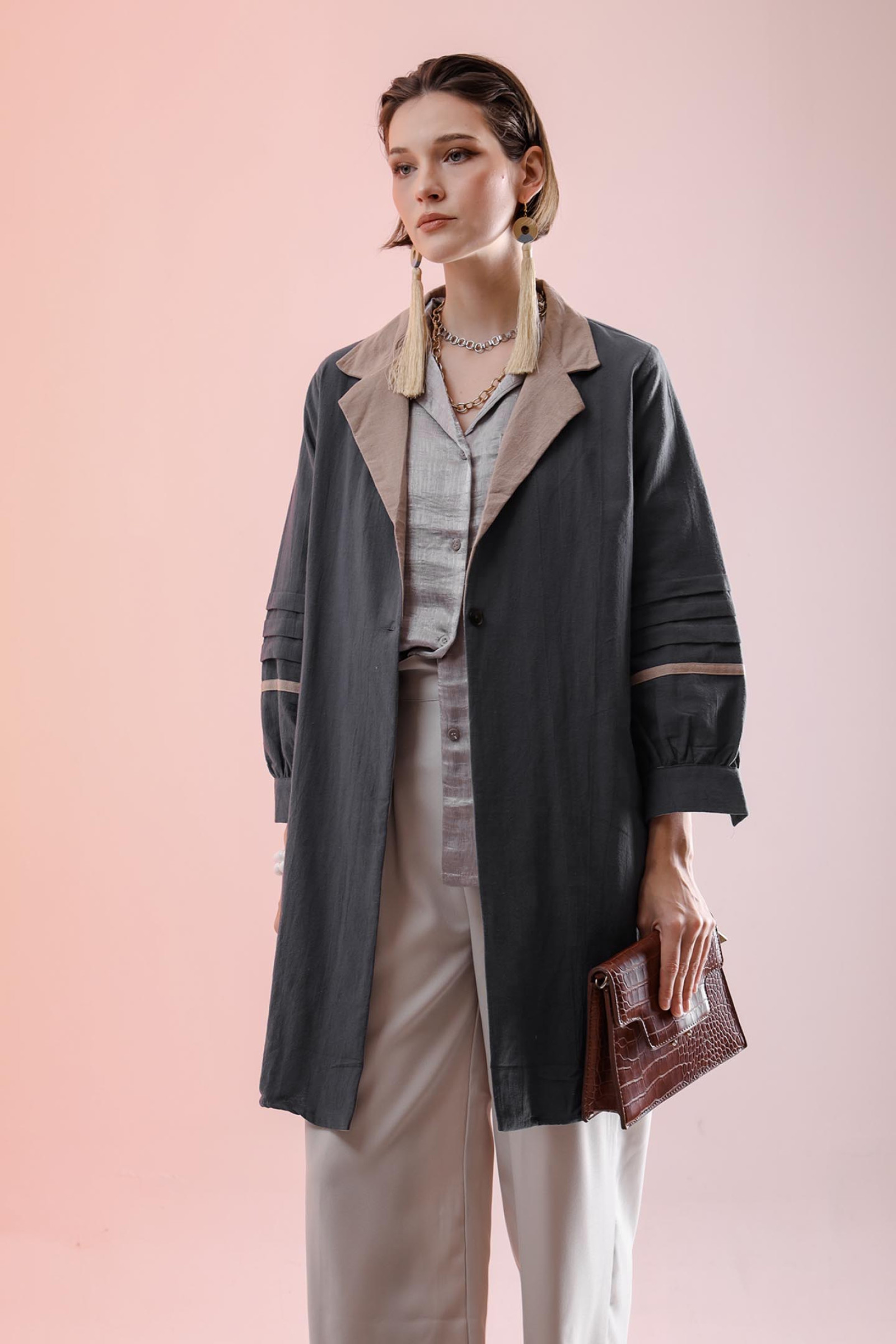 Messie Outer | Hava Indonesia