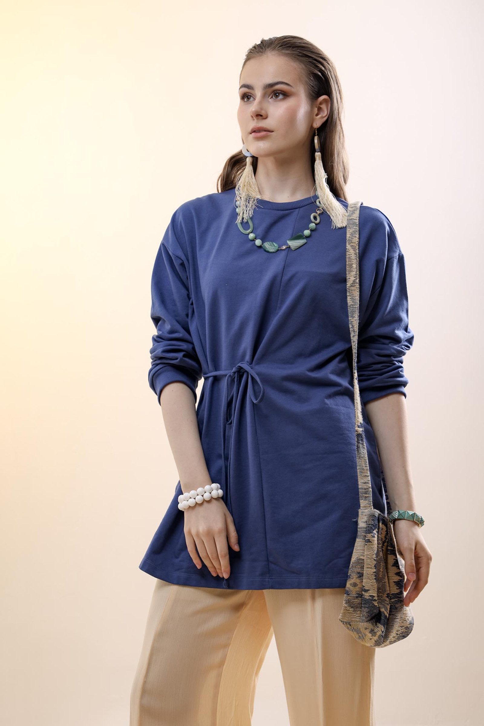 Saviona Top | Hava Indonesia